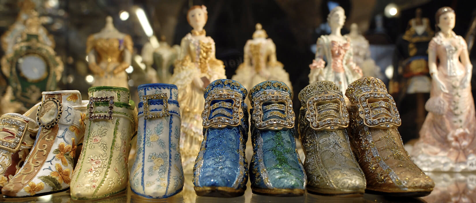 Paris Antique Market Tour - Custom Paris Itineraries - American Concierge